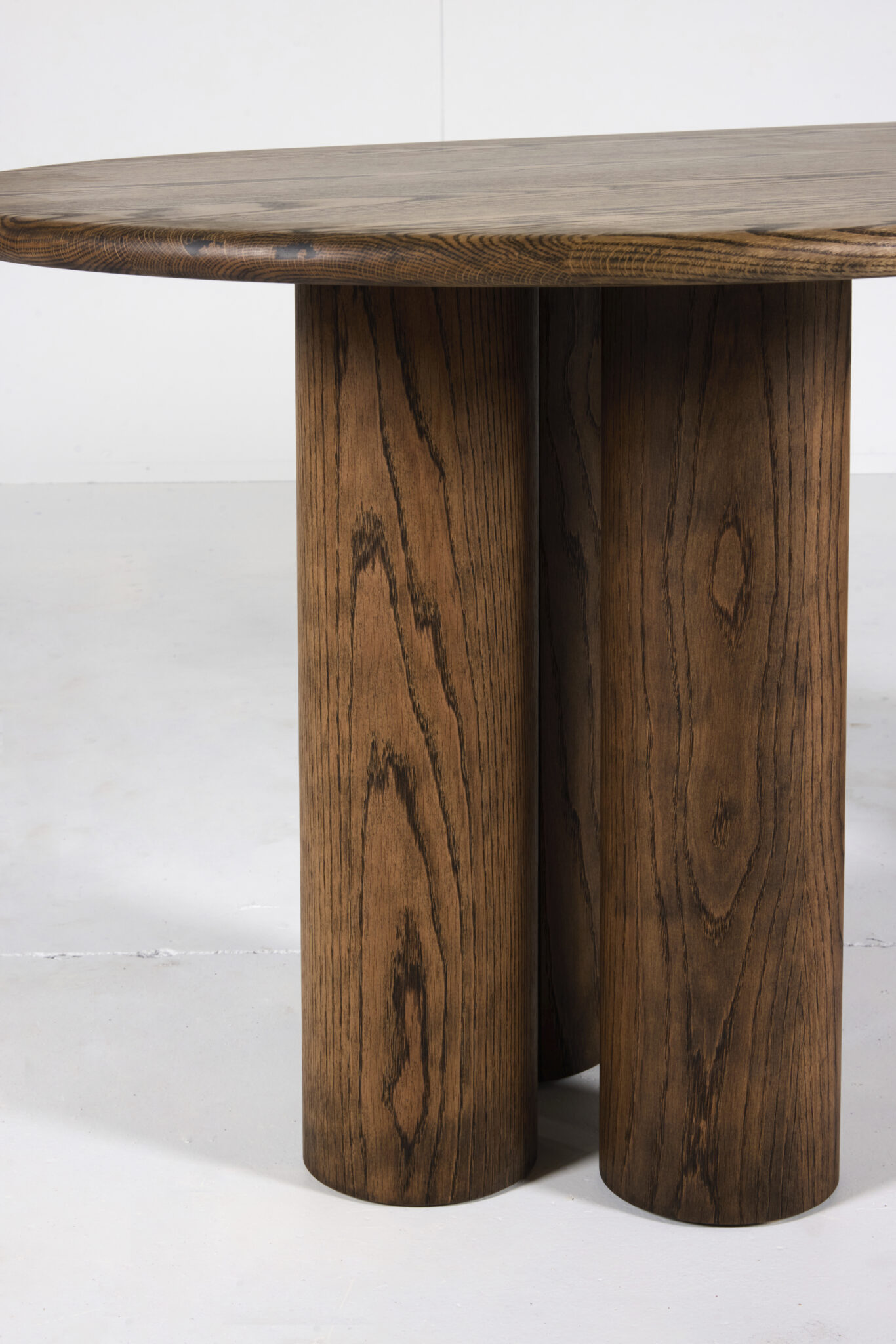 Pillar Dining Table | Arranmore Furniture